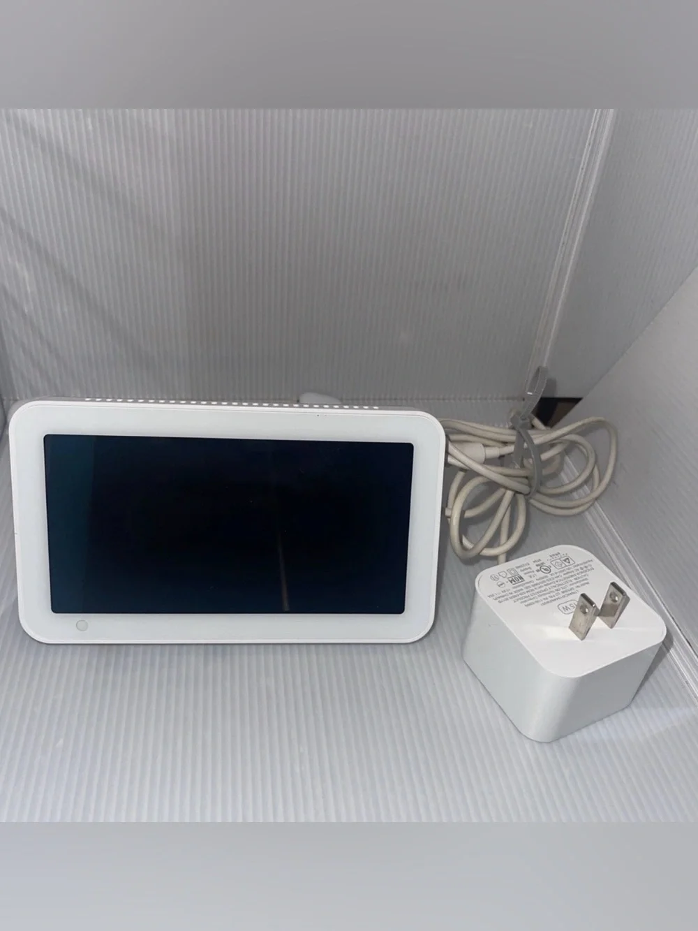 Portable Audio & Video | Amazon Echo Show 5 1st Gen Smart Speaker Alexa ...